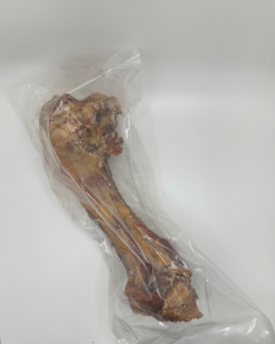 REGULAR SMOKED BEEF FEMUR – NakedBull